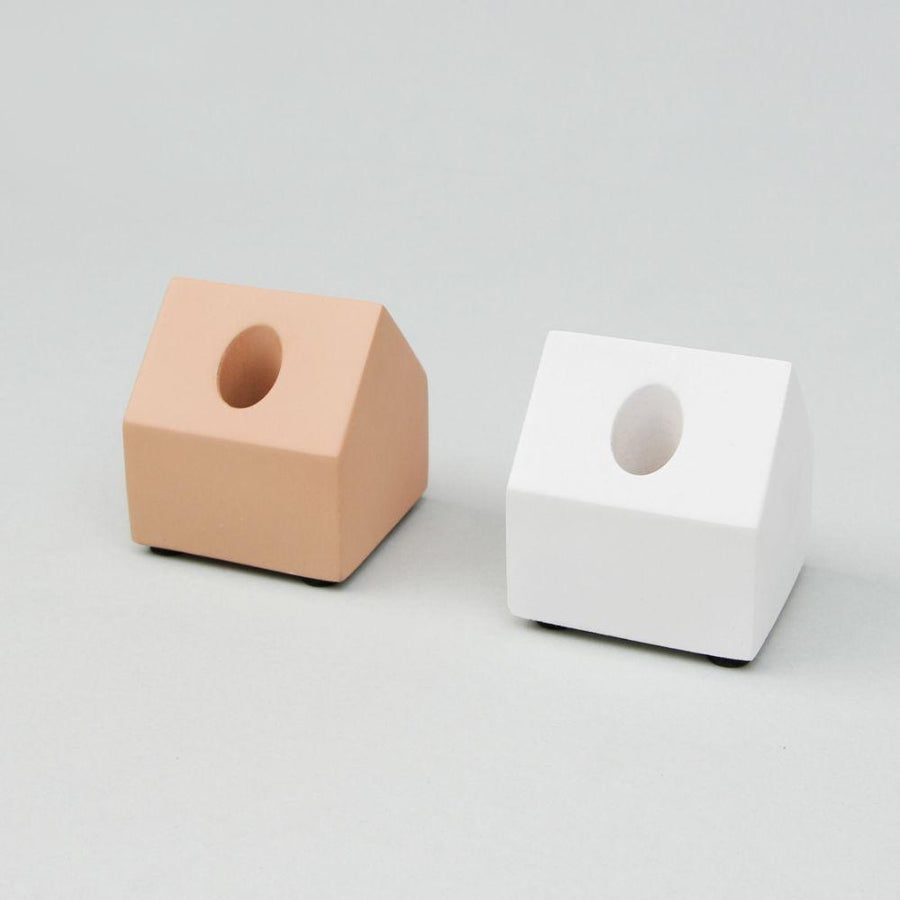 Pink / White Concrete Pen House – mzube