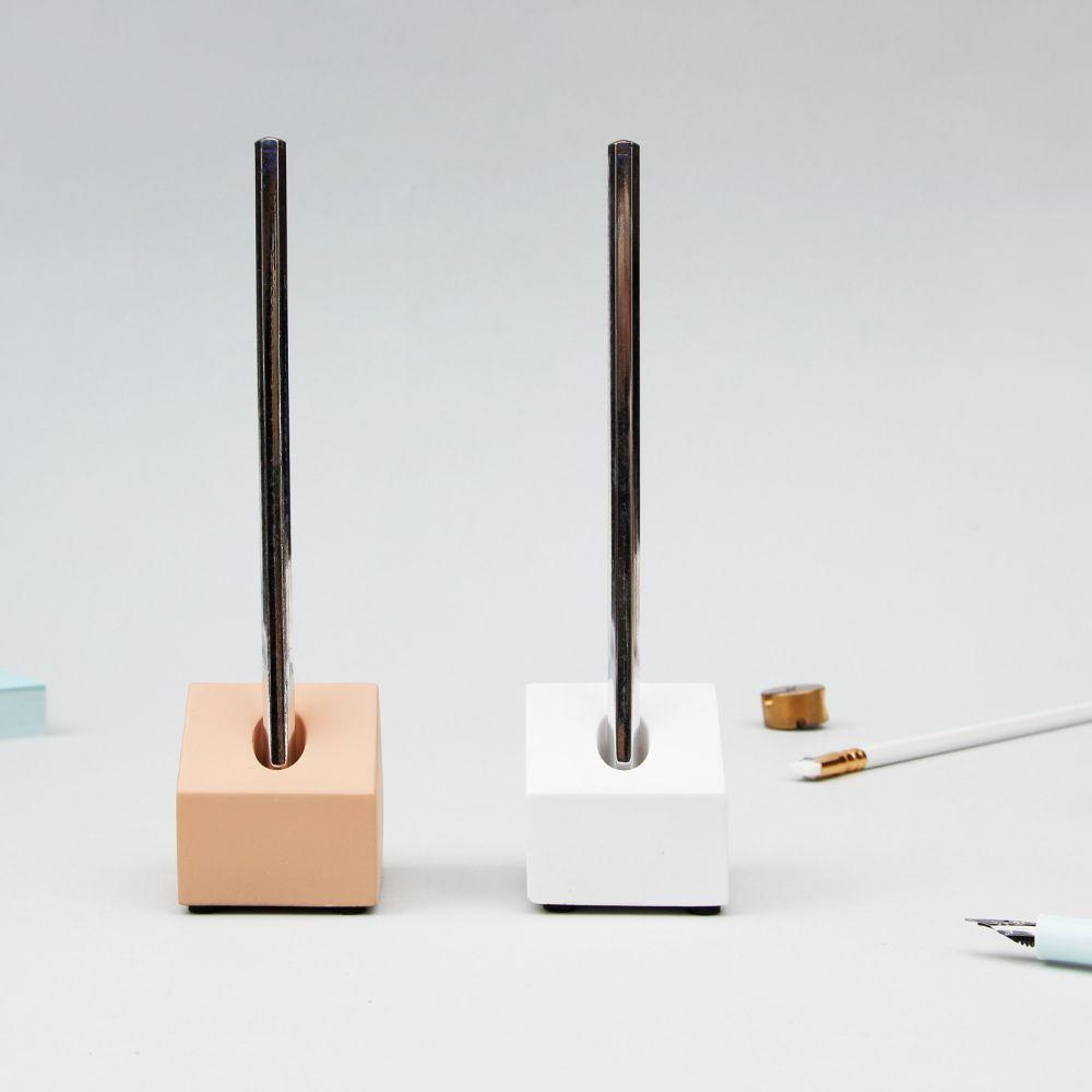 Pink / White Concrete Pen House – mzube